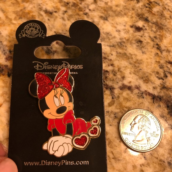 Disney | Jewelry | Disney Minnie Pin | Poshmark